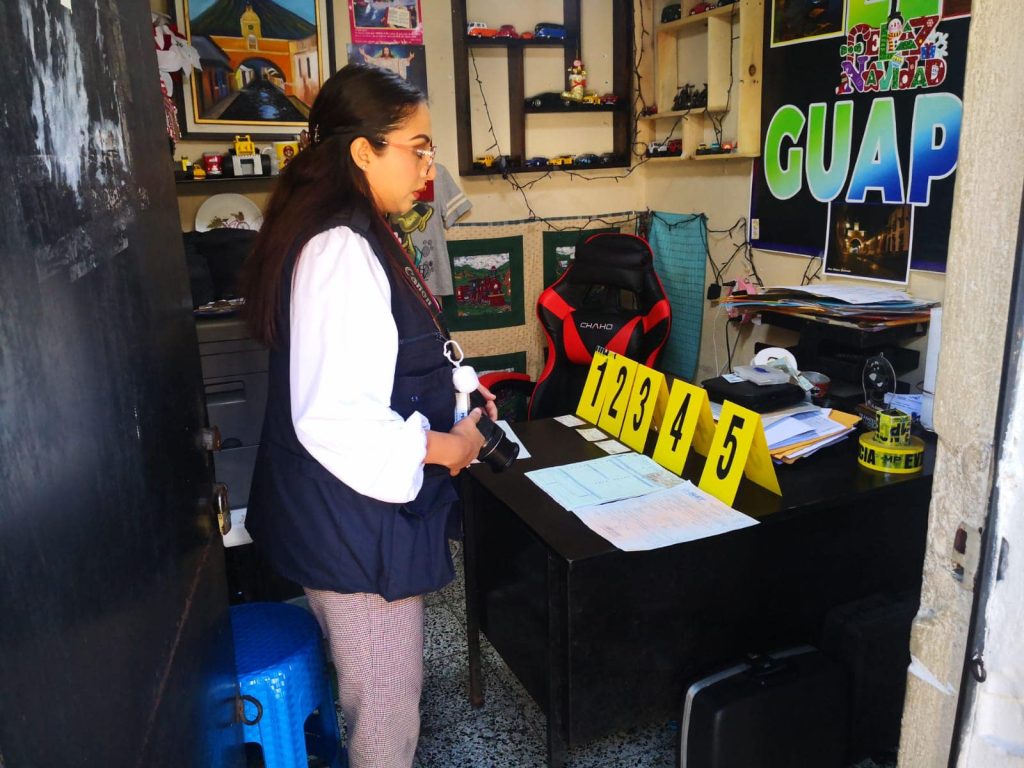 Desmantelan centro de falsificación de DPI y confiscan más de 200 ...