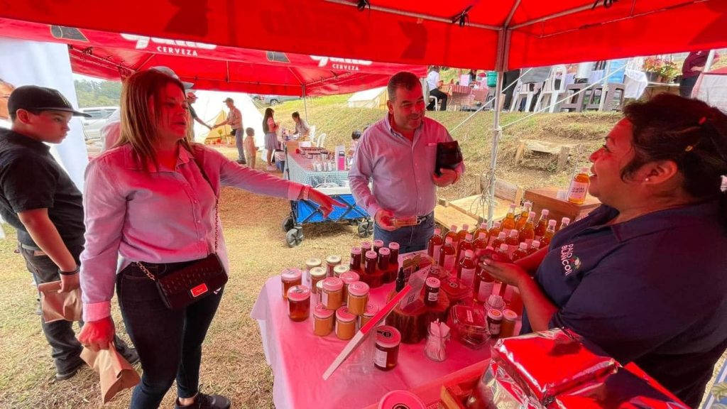 Vamos a la feria del Pinol en el municipio de San José Pinula – El ...
