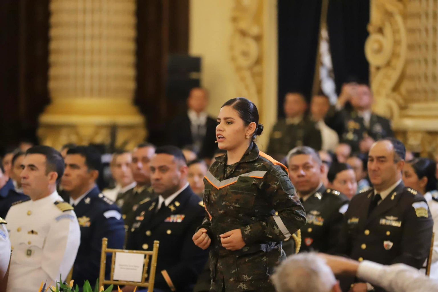 Presidente lanza la Política de la Mujer Militar del Ejército de ...