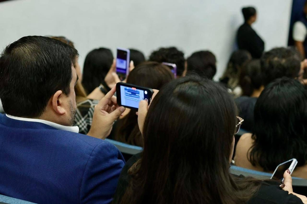 Ministerio de Salud lanza SIAMED-WEB: plataforma digital que moderniza ...